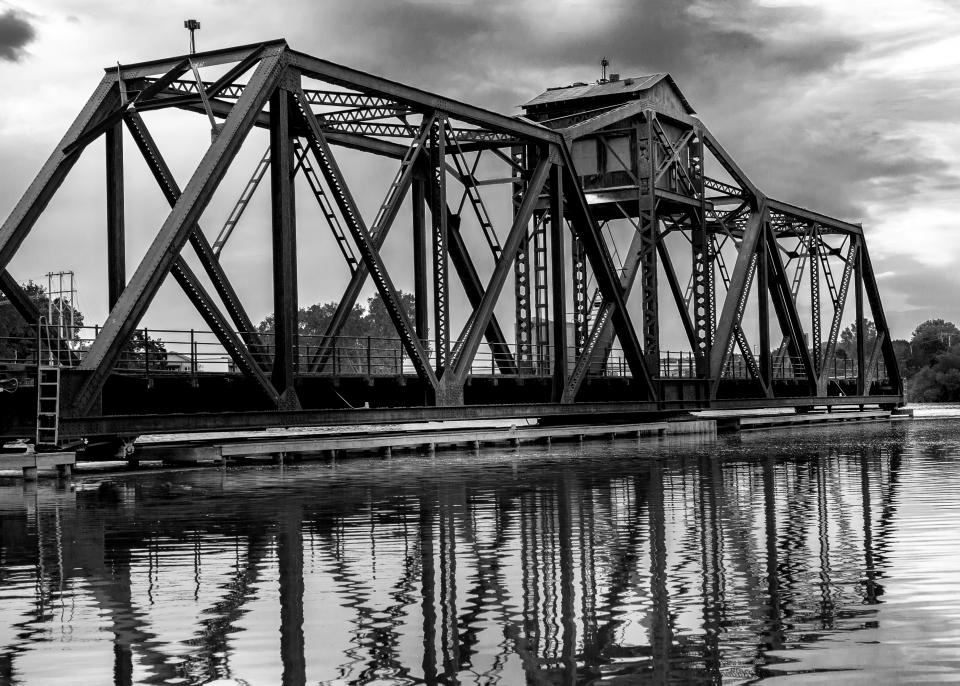 Fox River Bridge | Shutterbug